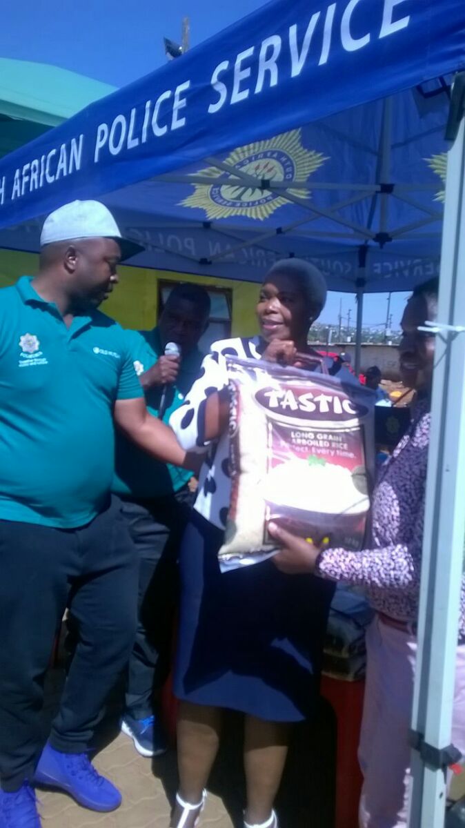Police donate goodies to Laudium crèche | The Citizen