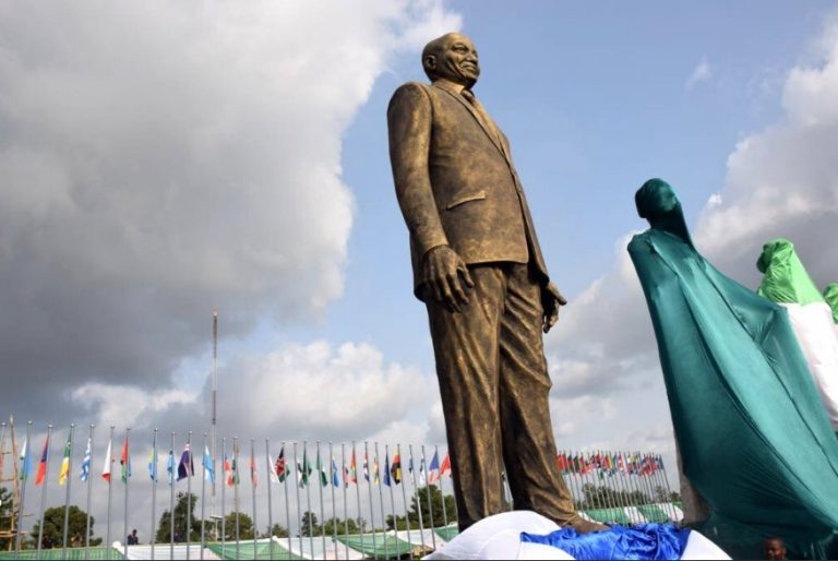 PICS: Nigeria unveils giant Zuma statue, names street after him | The ...