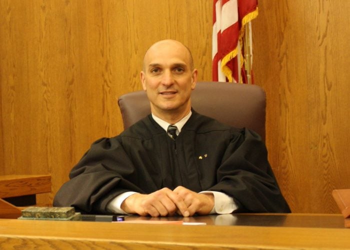 Ohio judge orders noisy accused’s mouth to be taped over | The Citizen
