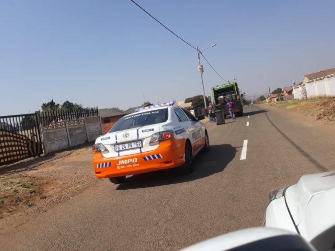 Pikitup GM doused in petrol by protesters | The Citizen