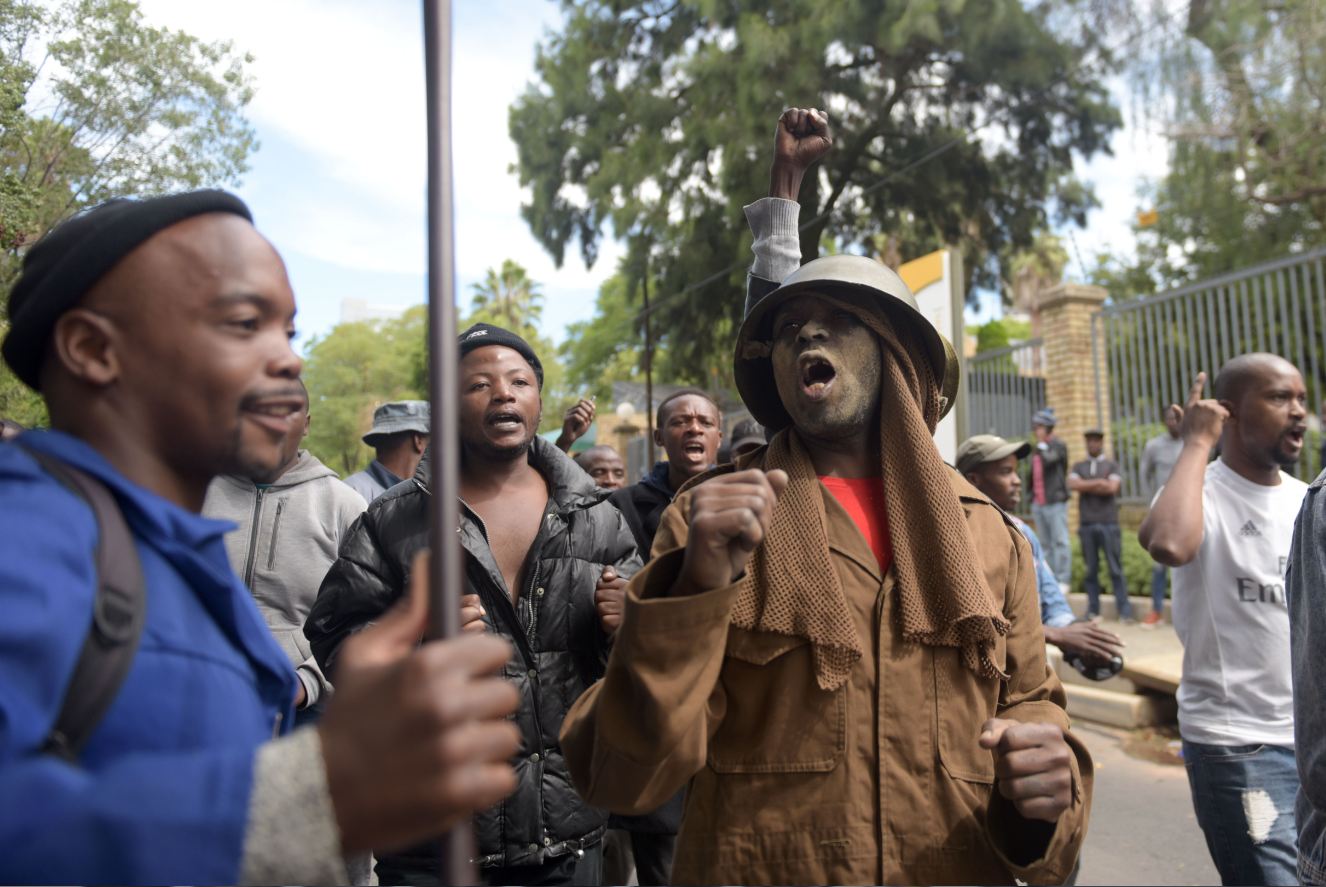 IN PICTURES: Alex shutdown protesters take the fight to Sandton CBD ...