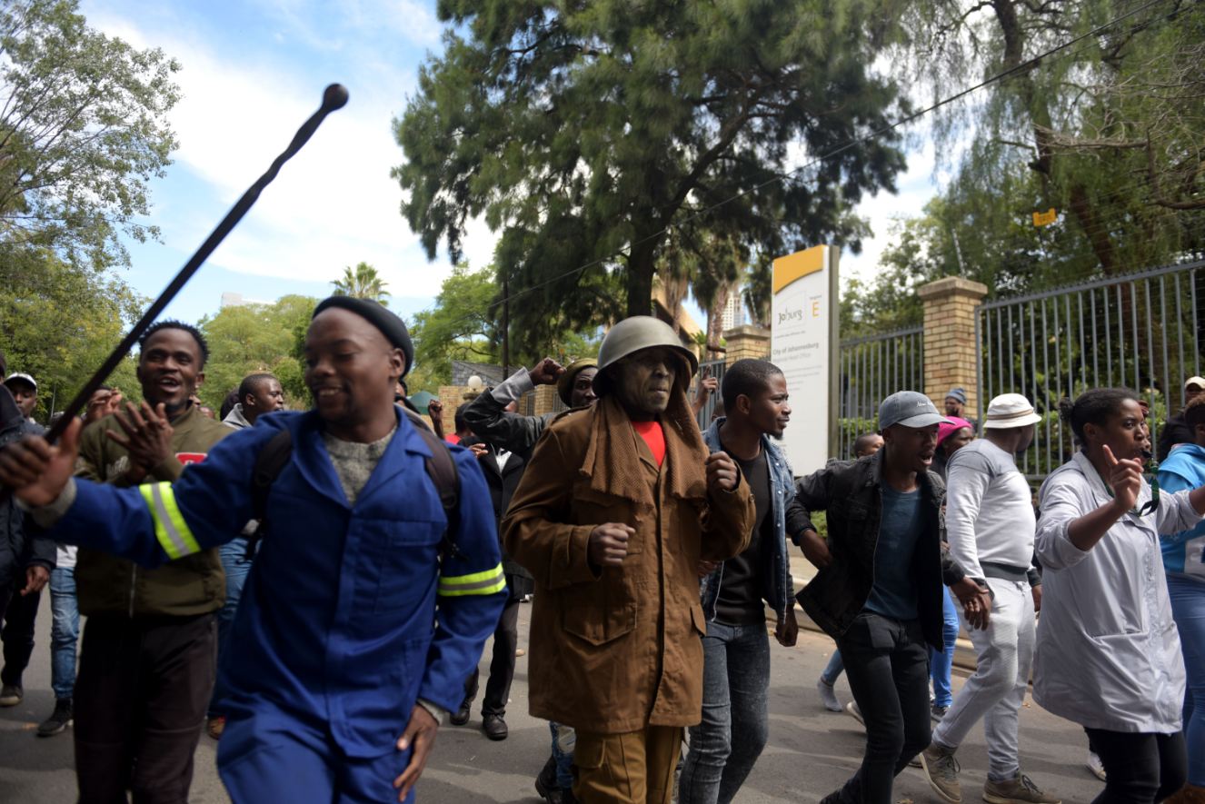 IN PICTURES: Alex shutdown protesters take the fight to Sandton CBD ...