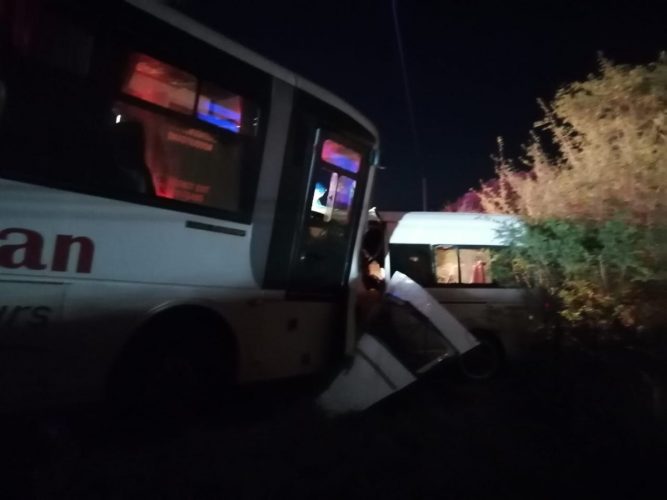 24 people killed in horrific Limpopo head-on bus and minibus taxi ...