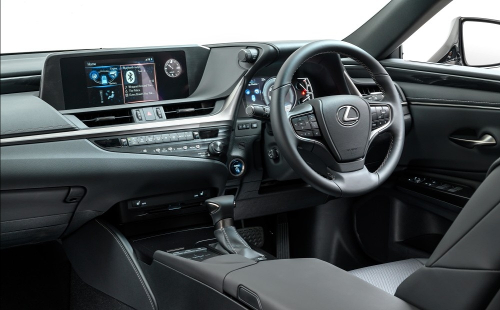 Lexus ES 300h EX makes going green more accessible | The Citizen
