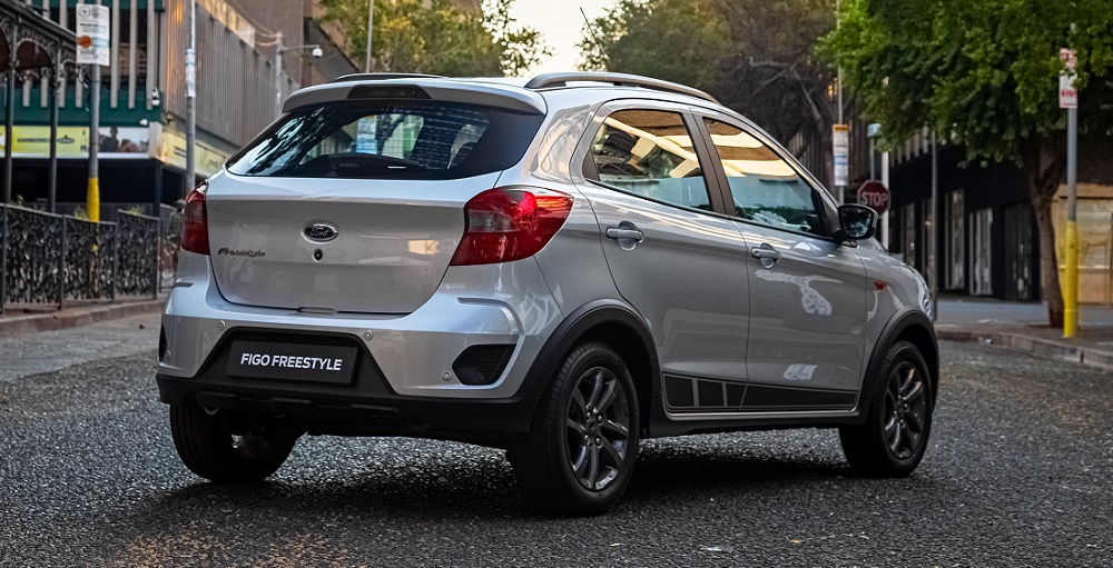 Freestyle driving 101 with the Blue Oval | The Citizen