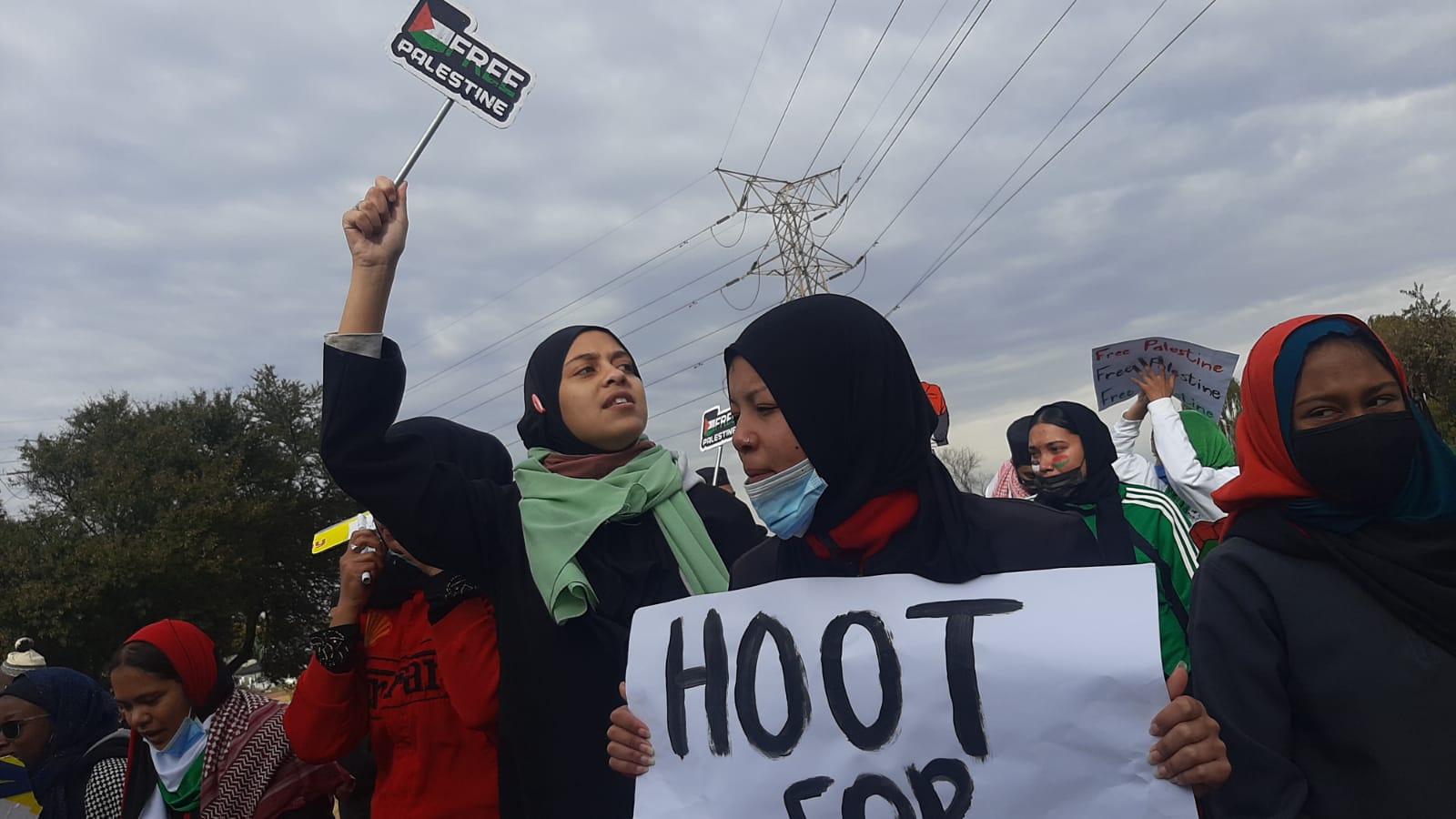 WATCH: Bosmont Muslim School protests to support Palestine