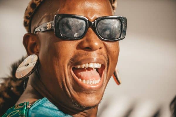 WATCH: Mourners at Mampintsha’s memorial count down to the New Year