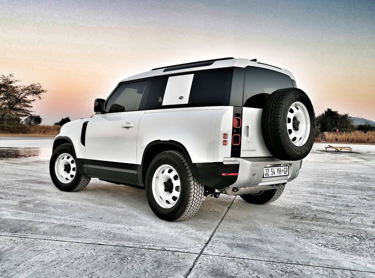 Playful Land Rover Defender 90 back with a bang | The Citizen