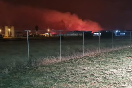 PICS: 43,000 hectares destroyed as Kimberley fire spreads to Free State