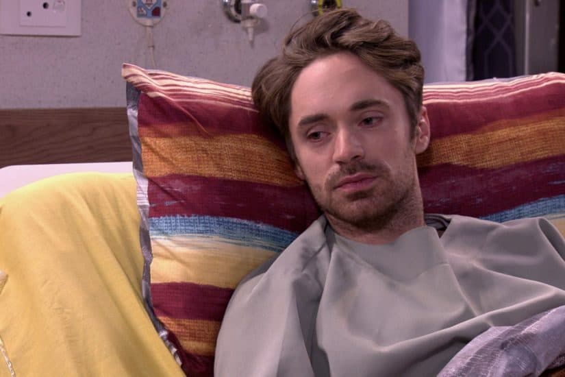 Behind the scenes: How 'Binnelanders' got Liam's amputed leg to look so ...