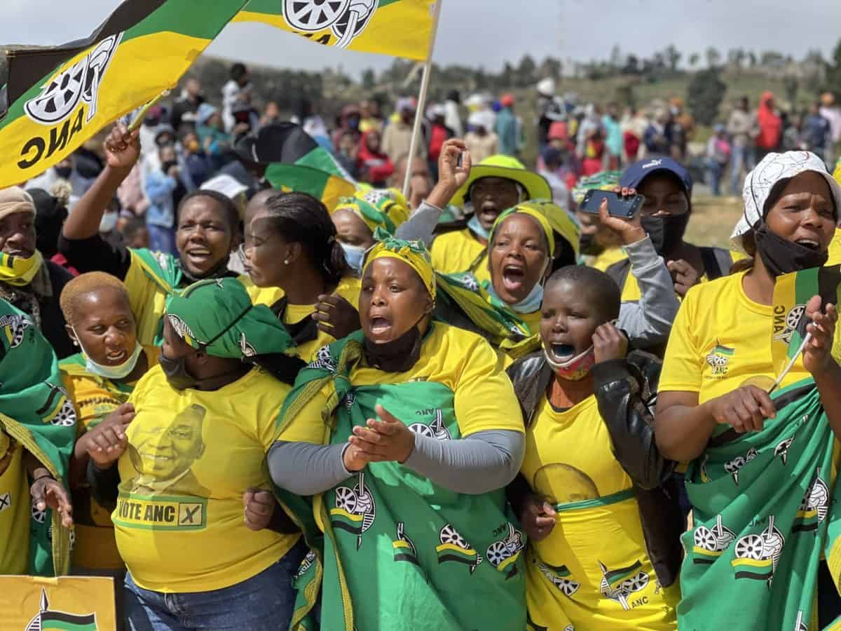 Avoiding jeers in township of his birth, Cyril cheered in Ace's ...