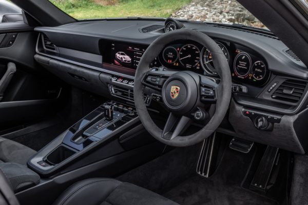 New Porsche 911 GTS offers the best of both worlds | The Citizen