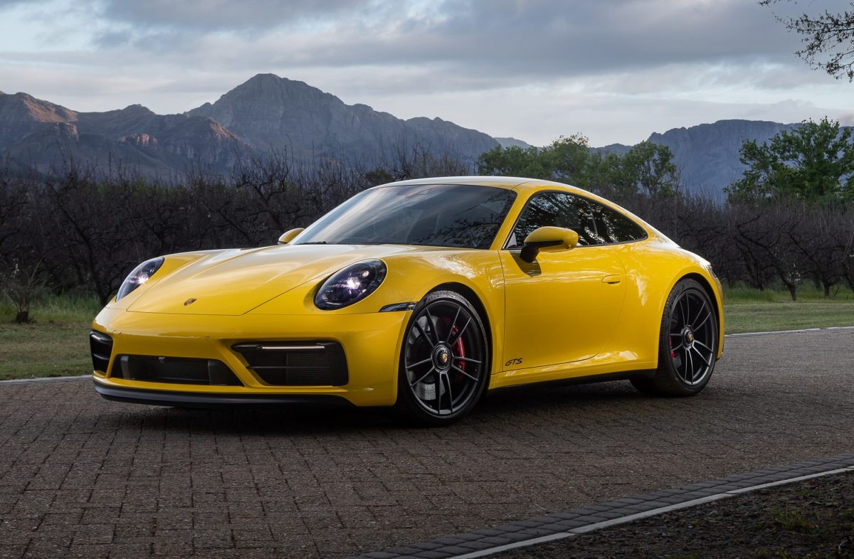 New Porsche 911 GTS offers the best of both worlds | The Citizen