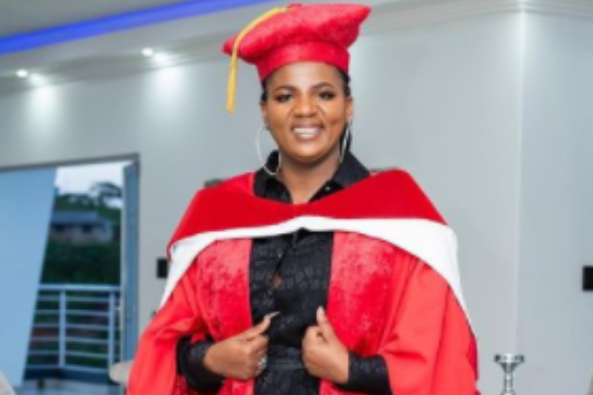 MaMkhize gets honorary doctorate: 'Address me as Dr President Shauwn ...