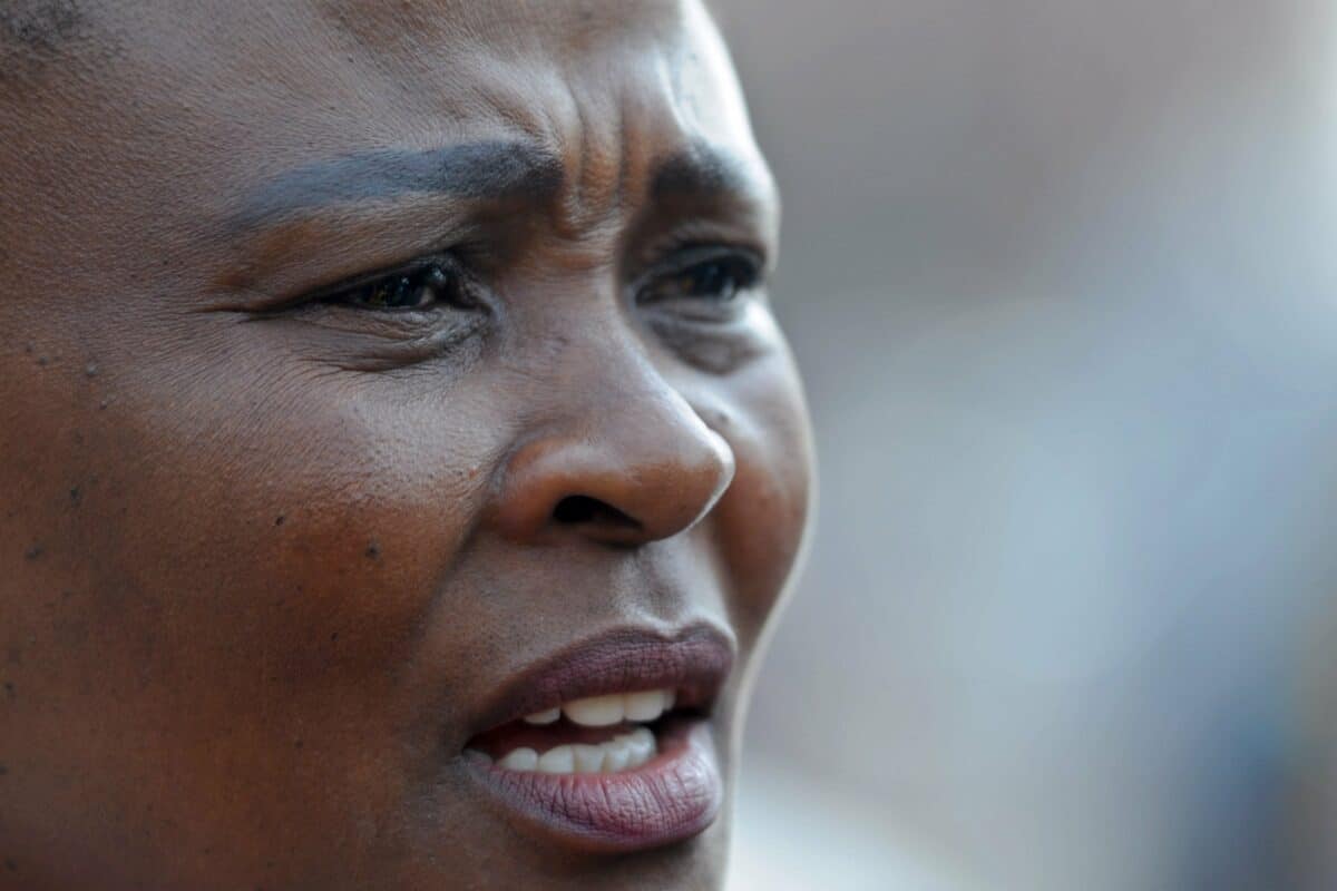 Ramaphosa's 10 day offer to Mkhwebane 'quite generous' - experts