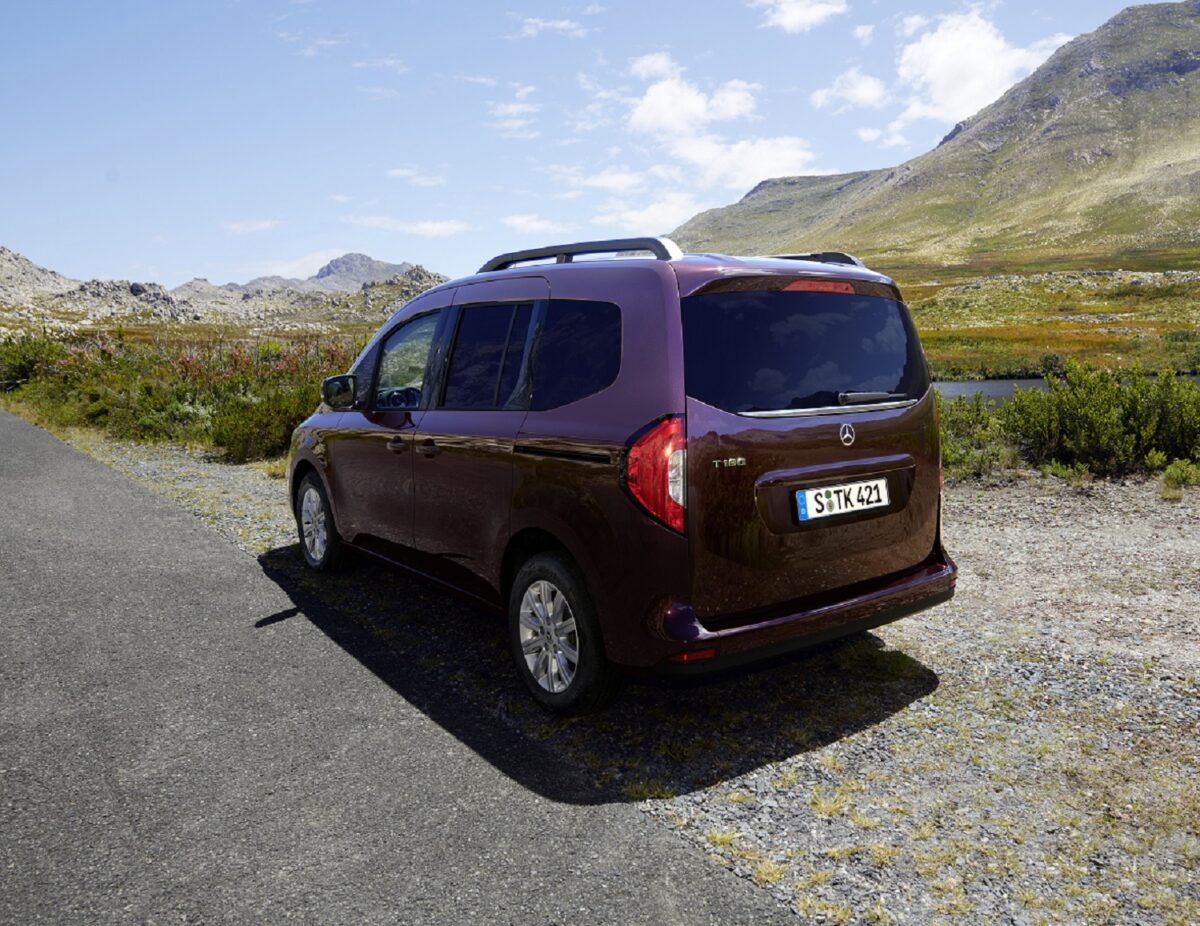 Mercedes-Benz T-Class officially revealed as new Caddy rival