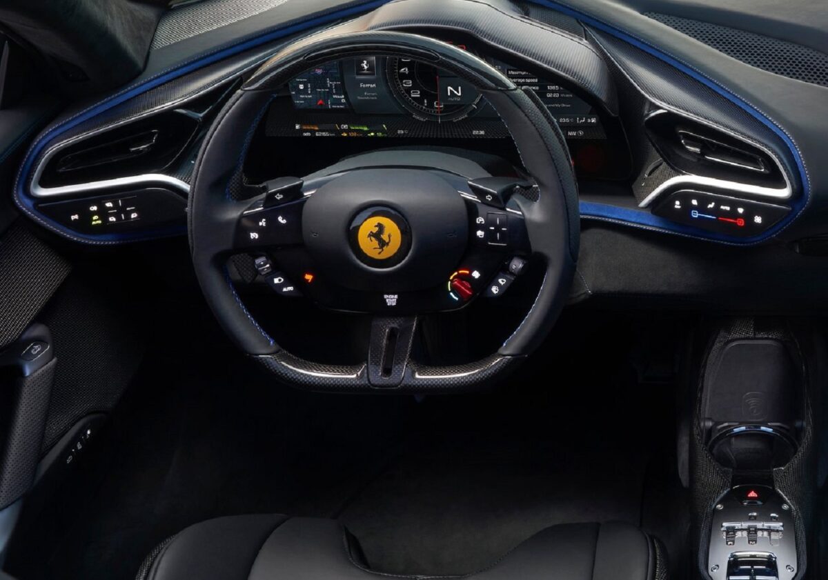 Ferrari 296 GTB retracts its roof, becomes 296 GTS