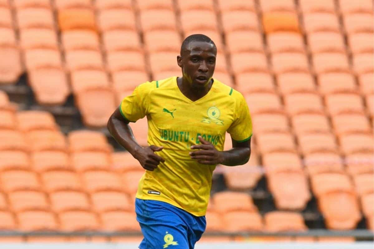 Mngqithi congratulates Maluleka on Sundowns return