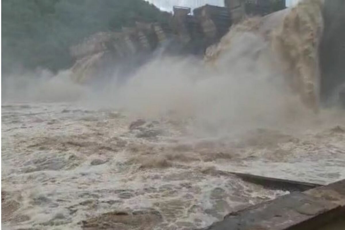 Shongweni Dam issued warning to steer clear from the riverbanks