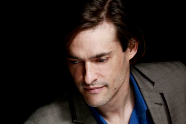 Adam Barnard, former Romanz singer passes away after battling kidney ...