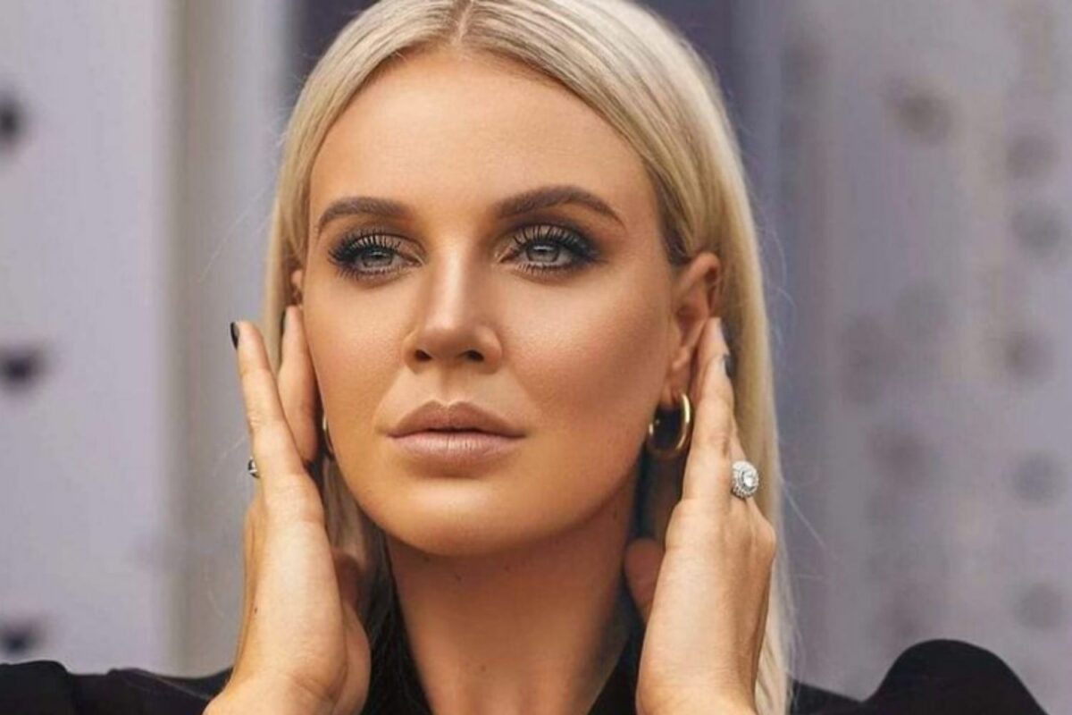 Demi Lee Moore chooses well-known designer to make her wedding dress