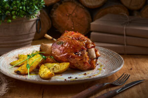 Recipe of the day: How to cook a smoked and glazed eisbein