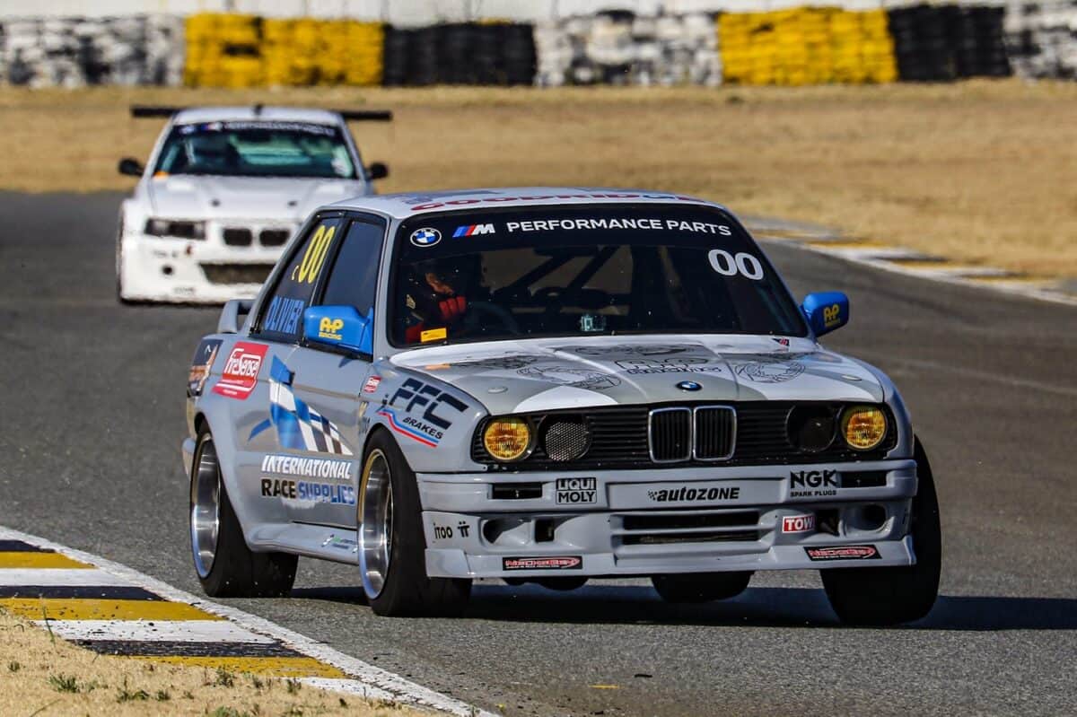 WATCH: BMW racing action lights up Phakisa Raceway
