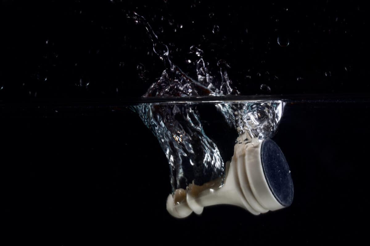 Watch: Ultimate battle of minds and lungs at The World Dive Chess ...