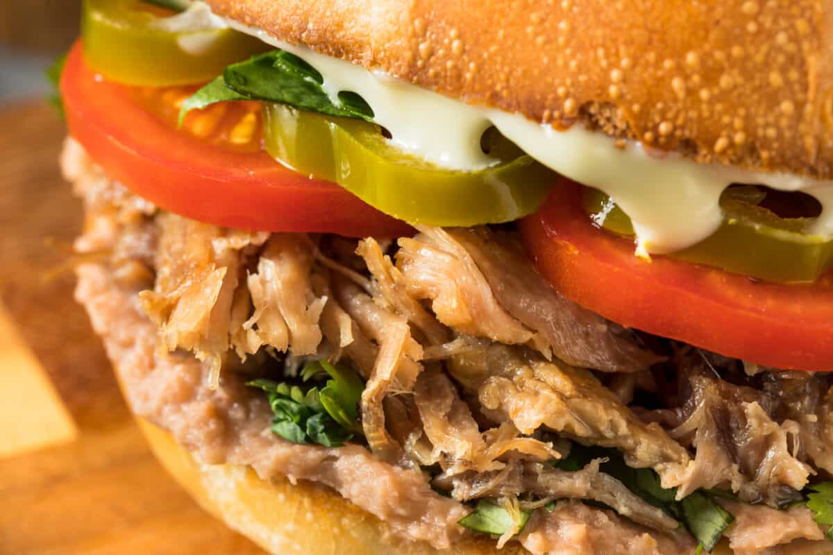 Watch: Giant sandwich breaks Mexico City record, 74 metres in just 2 ...
