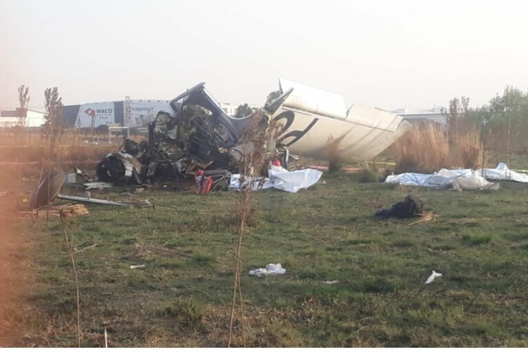 Police to investigate Saps plane crash leaving 5 dead