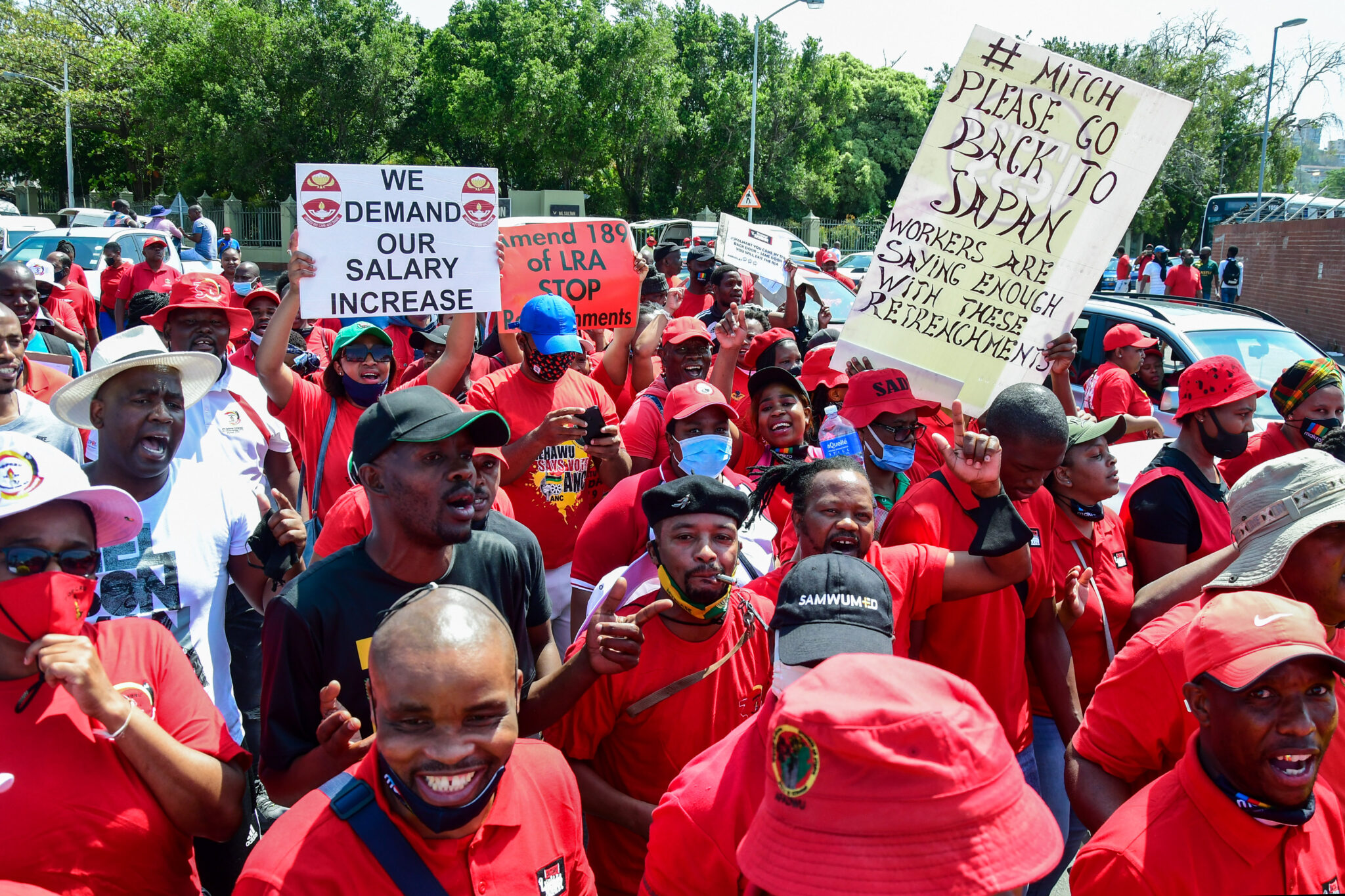 'Workers are ready to fight' - Govt warned to up offer or face strike