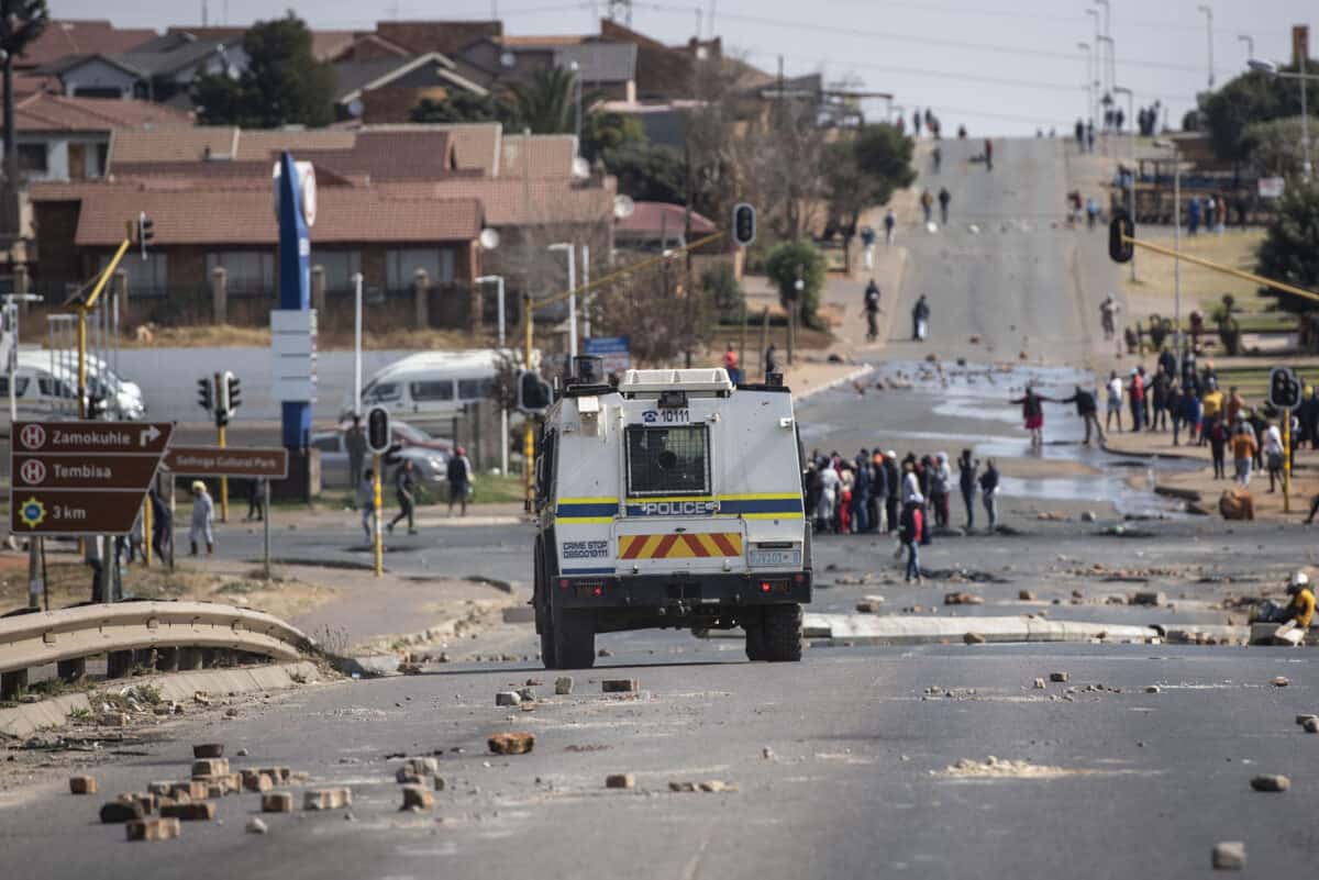 Tembisa shutdown: Death toll climbs to four | The Citizen