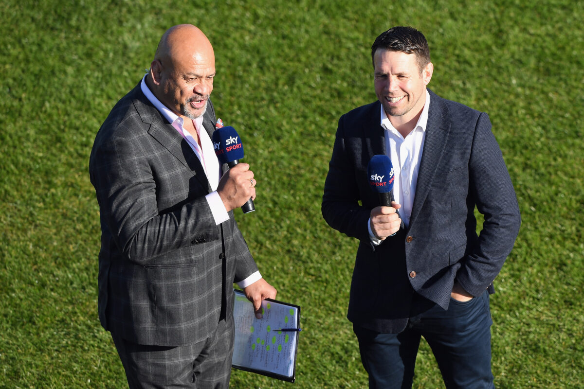 New Zealand rugby commentator Willie Los'e has died