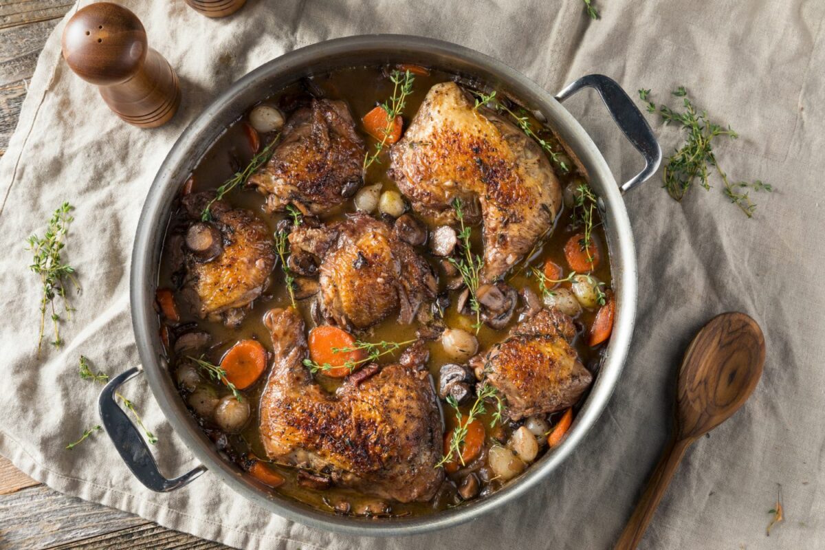 Recipe of the day: Delicious chicken potjiekos with a pot bread
