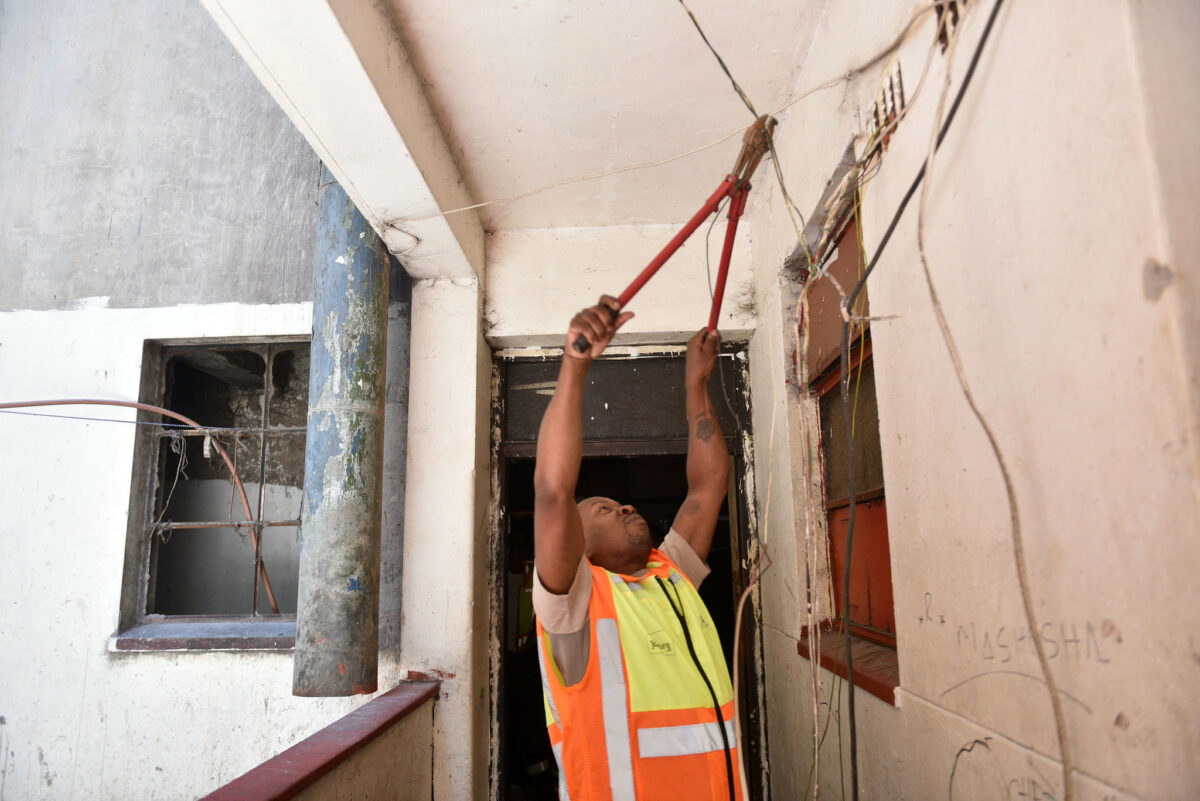 WATCH: City Power disconnects electricity at Hillbrow flats over non ...