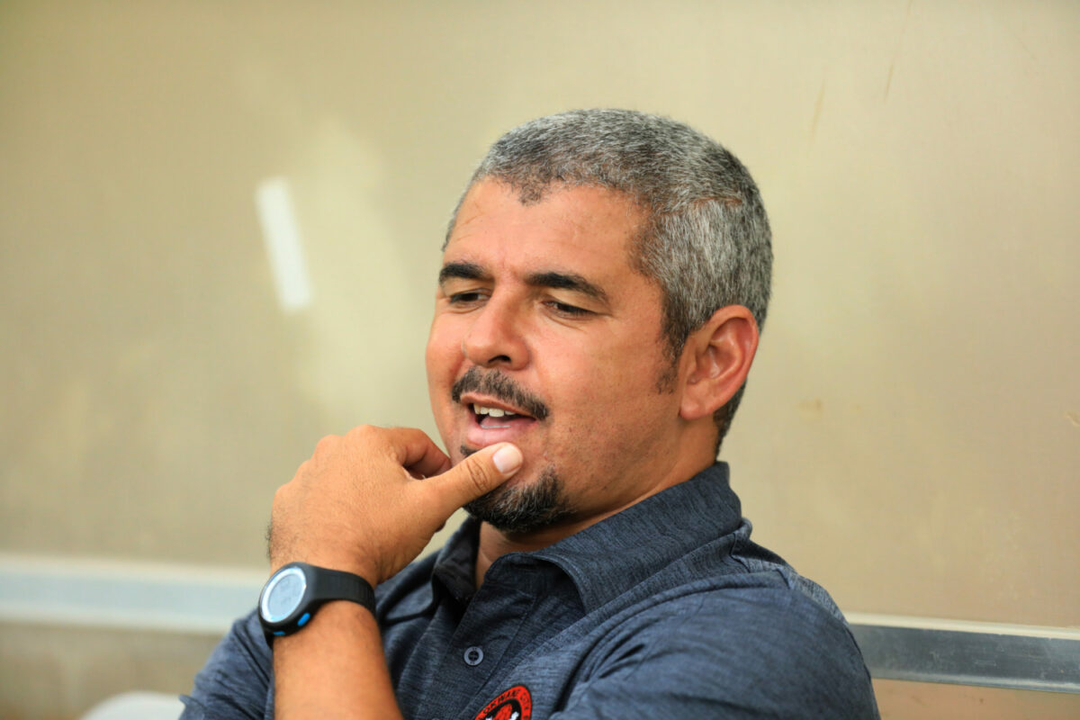 Larsen set to replace Ledwaba at Magesi?