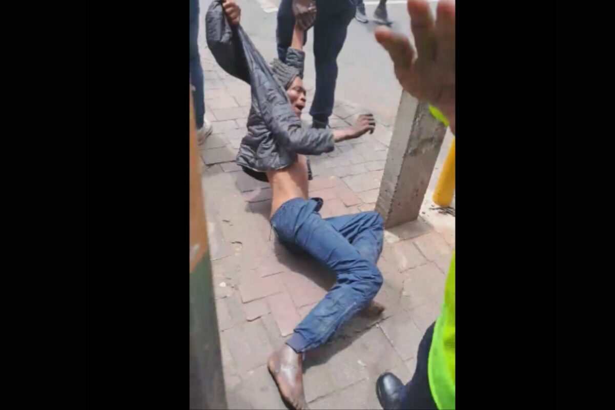WATCH: Security guards drag suspect through the streets of Joburg | The ...