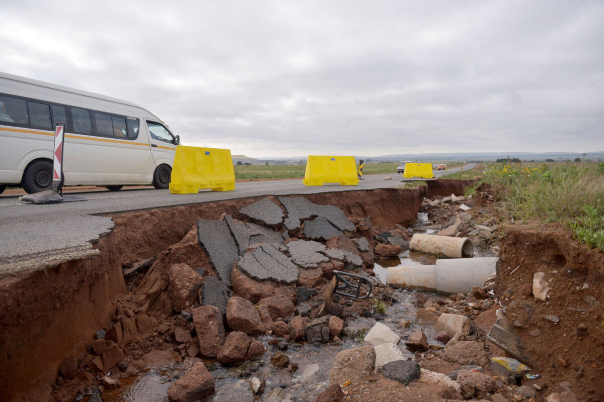 Section of R559 near Mohlakeng collapses due to heavy rain