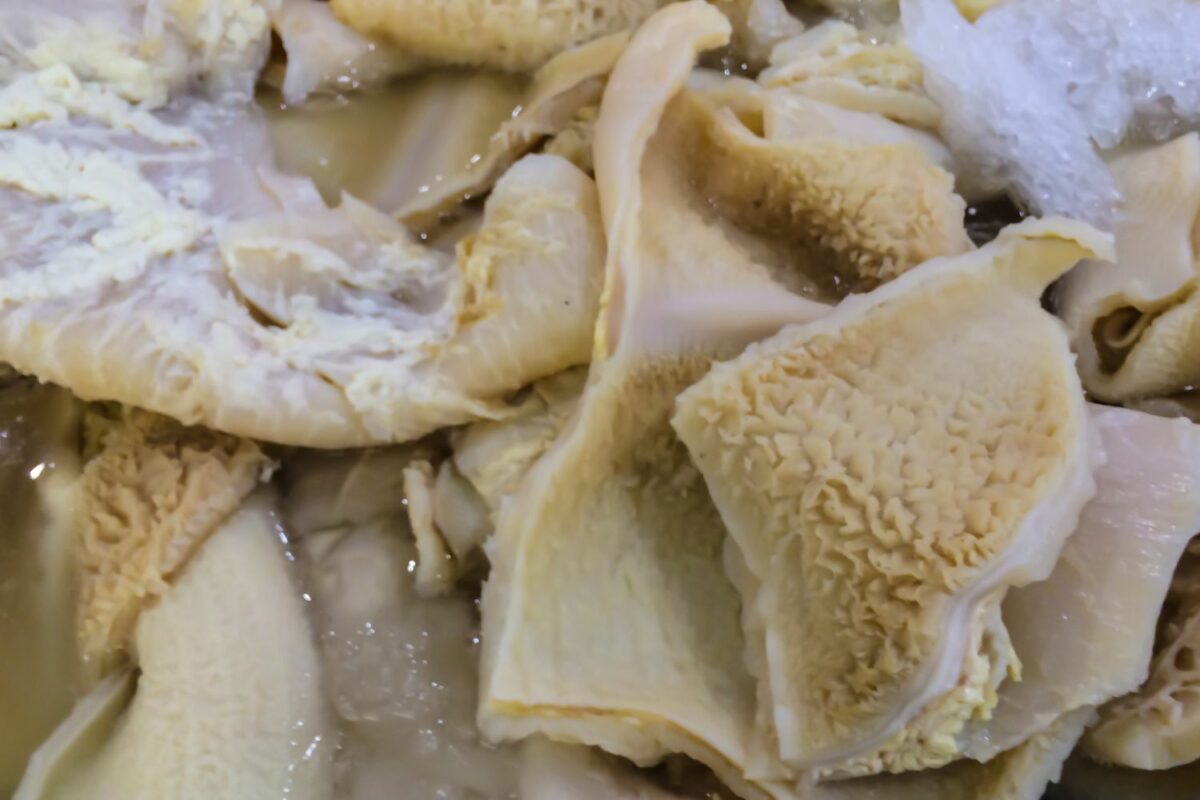 WATCH: SA left dry heaving after woman cleans tripe in washing machine