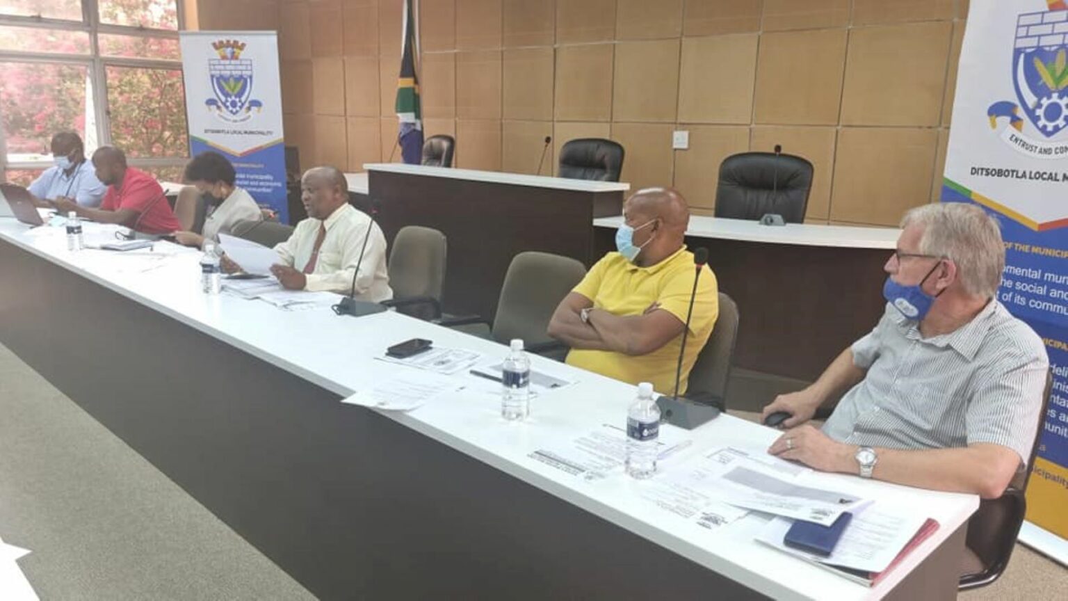 Ditsobotla yet to swear-in councillors, first meeting abandoned