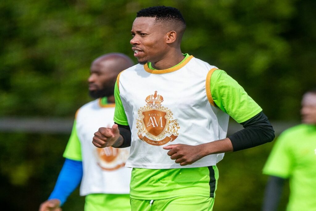 Royal have announced signing of former Pirates defender Jele