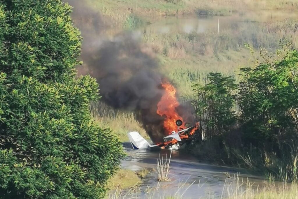 Pilot killed in light aircraft crash next to N14 in Centurion