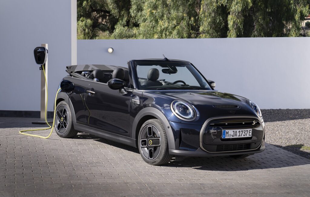 EV drop-top Mini Cooper S E Convertible becomes reality | The Citizen