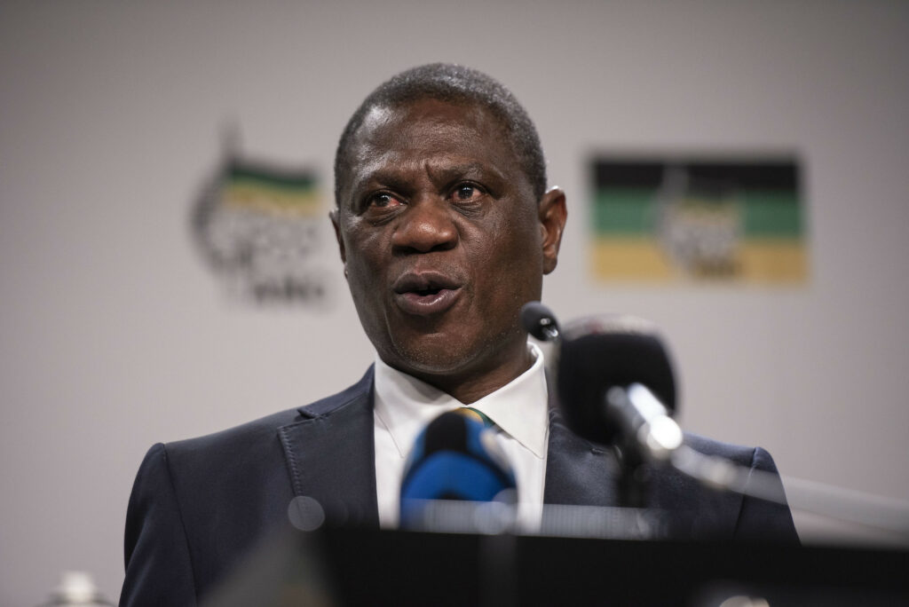 Paul Mashatile sworn in as MP ahead of expected Cabinet reshuffle
