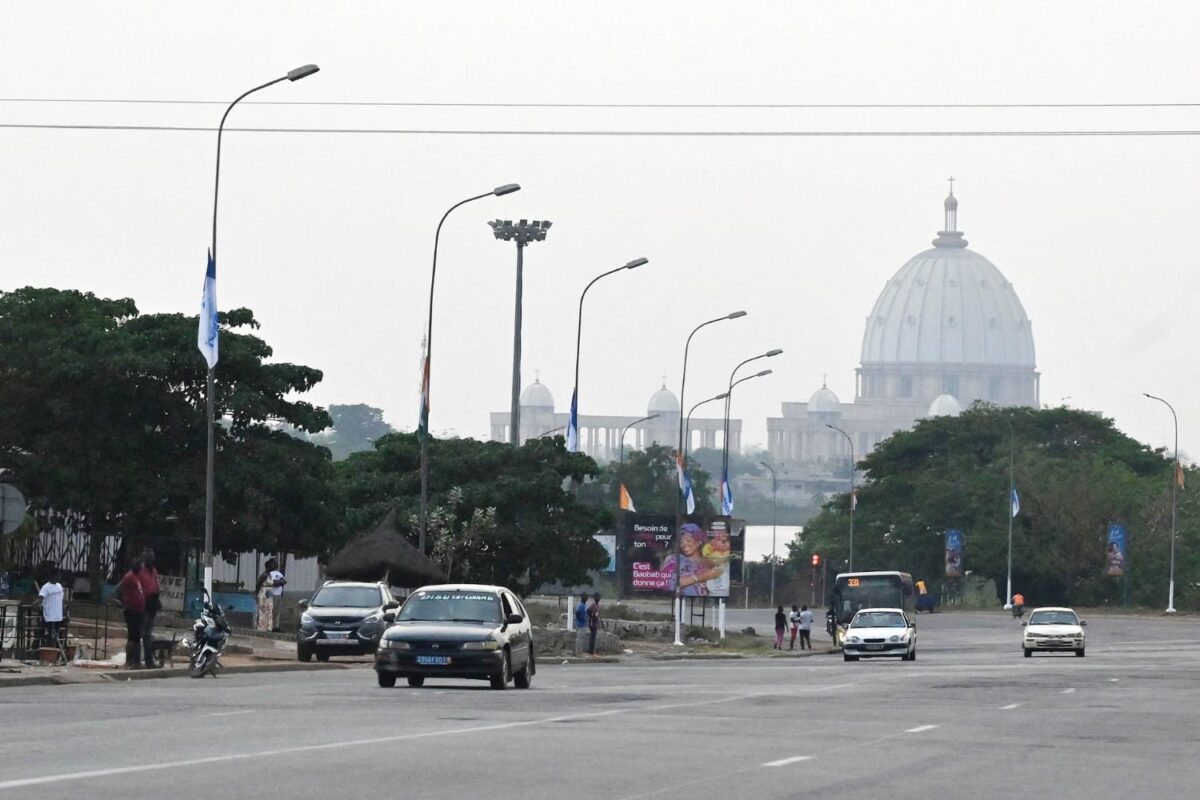 Ivory Coast's modern capital still out of reach 40 years later