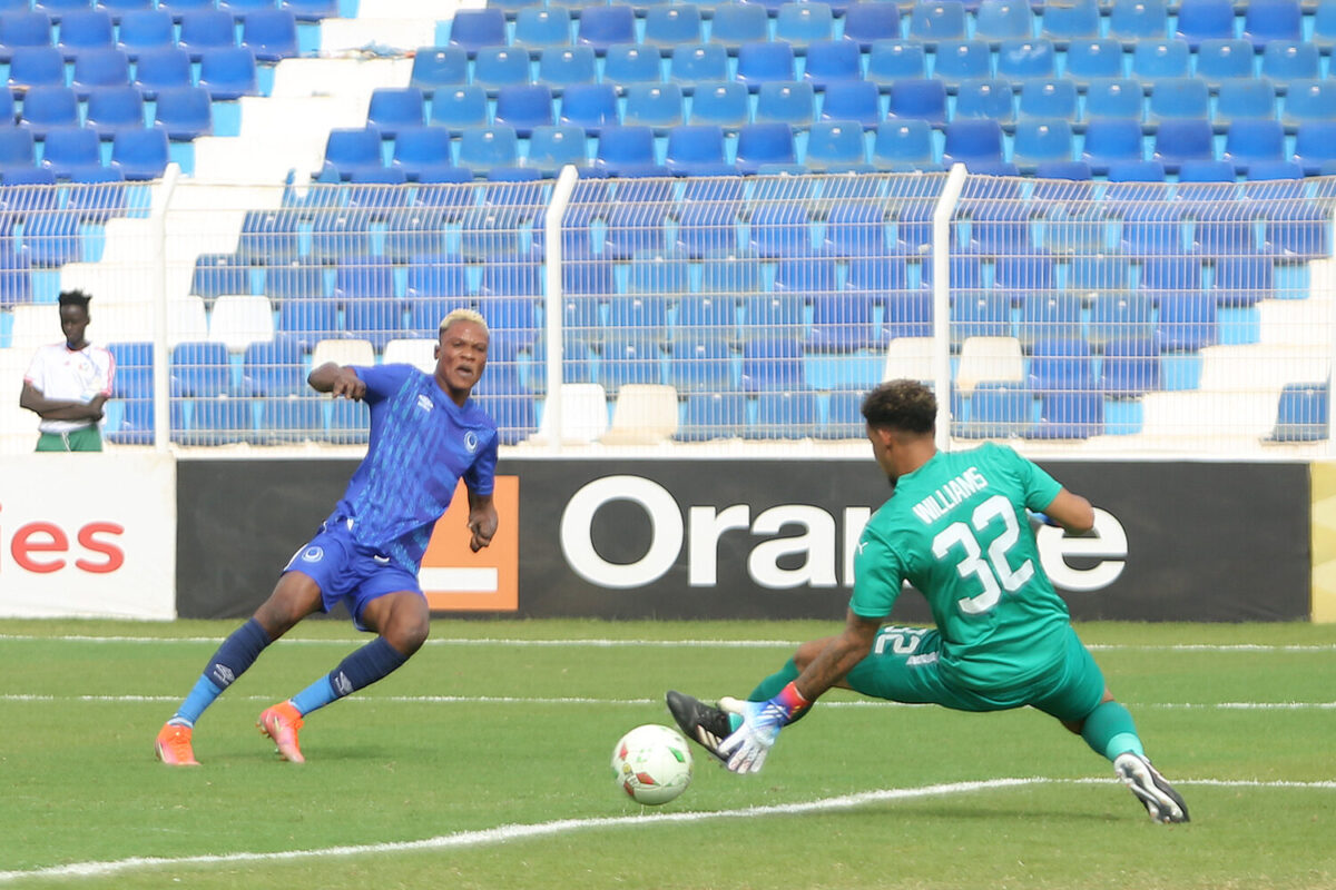 Williams penalty save keeps Sundowns unbeaten run intact