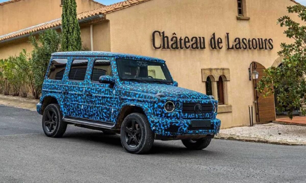 WATCH: Electric Mercedes-Benz 'G-Class' makes spy shot debut