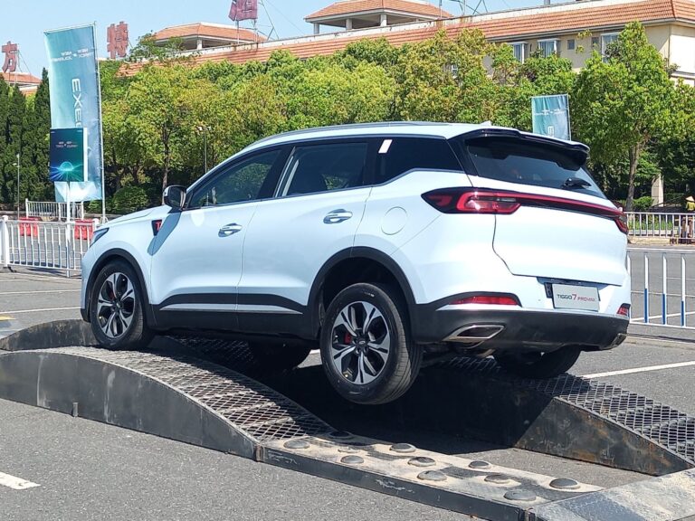 WATCH: SA-bound Chery Tiggo 7 Pro Max revealed in Shanghai