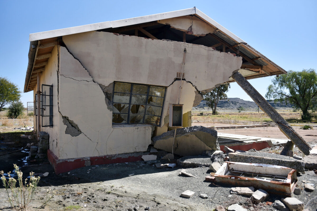 Jagersfontein disaster: Promised aid, houses nowhere to be seen