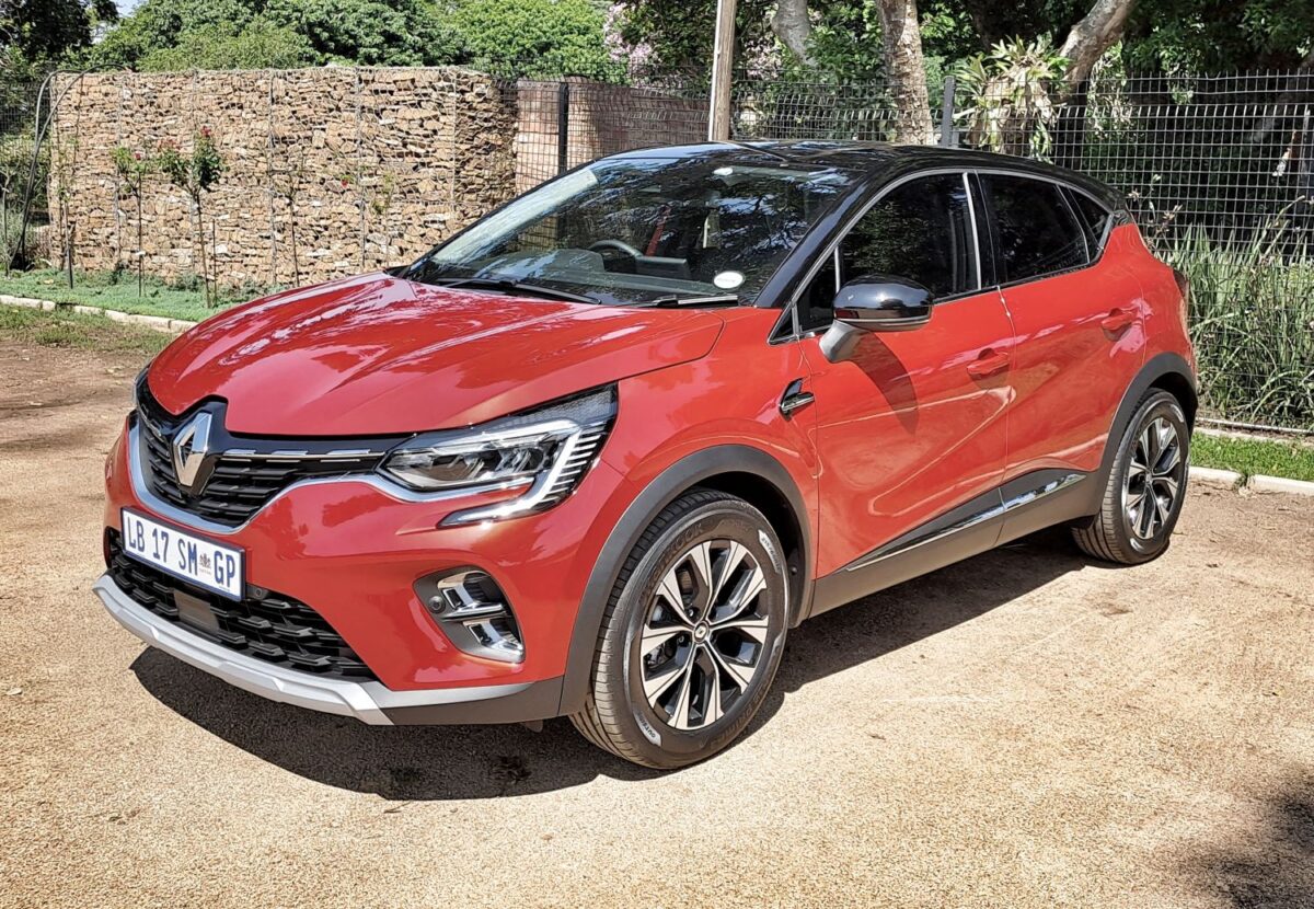 Captur your inner driver with Renault's sporty compact SUV